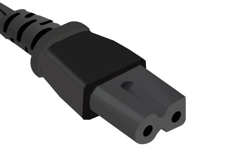 The Role of Polarization in IEC Connectors - WEUP