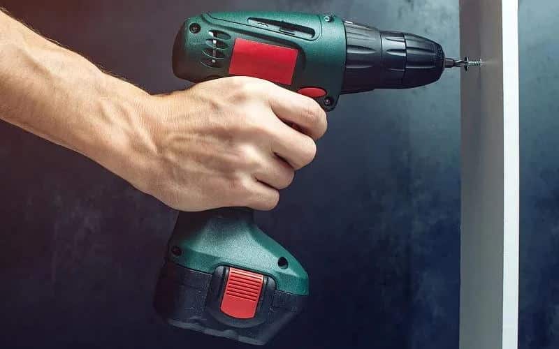 The Impact of Size and Weight on Power Tool Switch Performance - WEUP